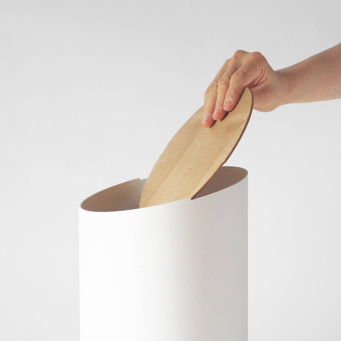 Moheim Swing Bin - SMALL / BLACK/BLACK - Gestalt Haus